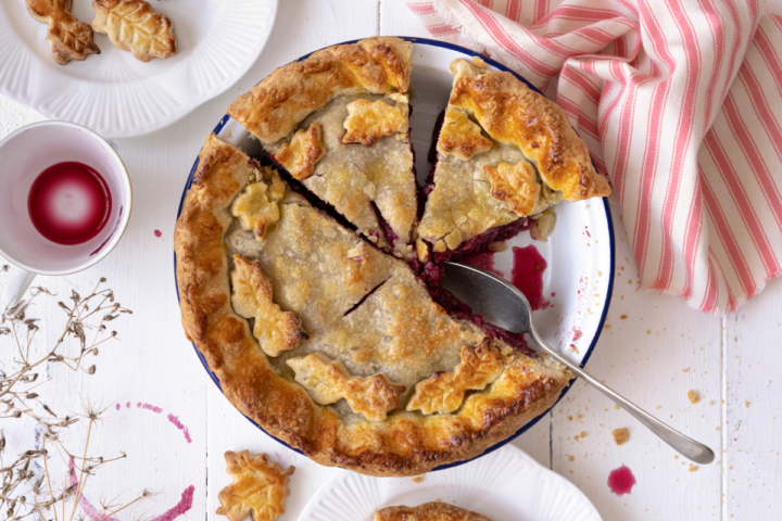 Pie Slice Calculator: How Many Slices Per Pie + Pies Per Person ...