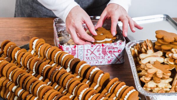 Cookie Exchange Calculator: How Many Cookies to Bake Per Person ...