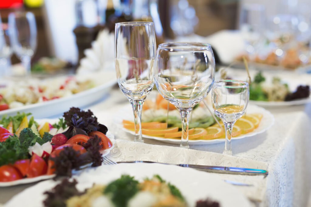 Party Food Calculator: How Much Food for 25, 50, 75 or 100 Guests