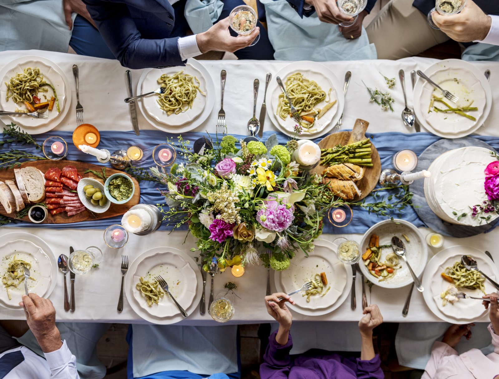 Party Food Calculator: How Much Food for 25, 50, 75 or 100 Guests