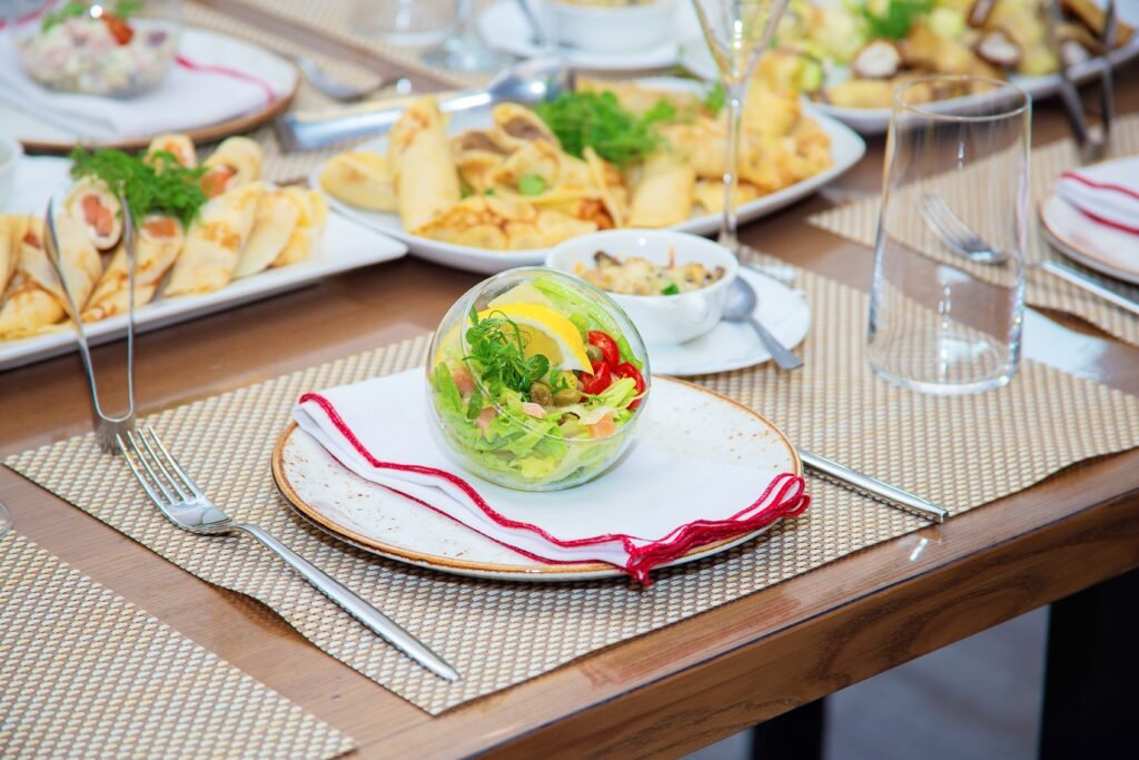 How Much Food for 25–100 Guests? | Summer & Cinnamon